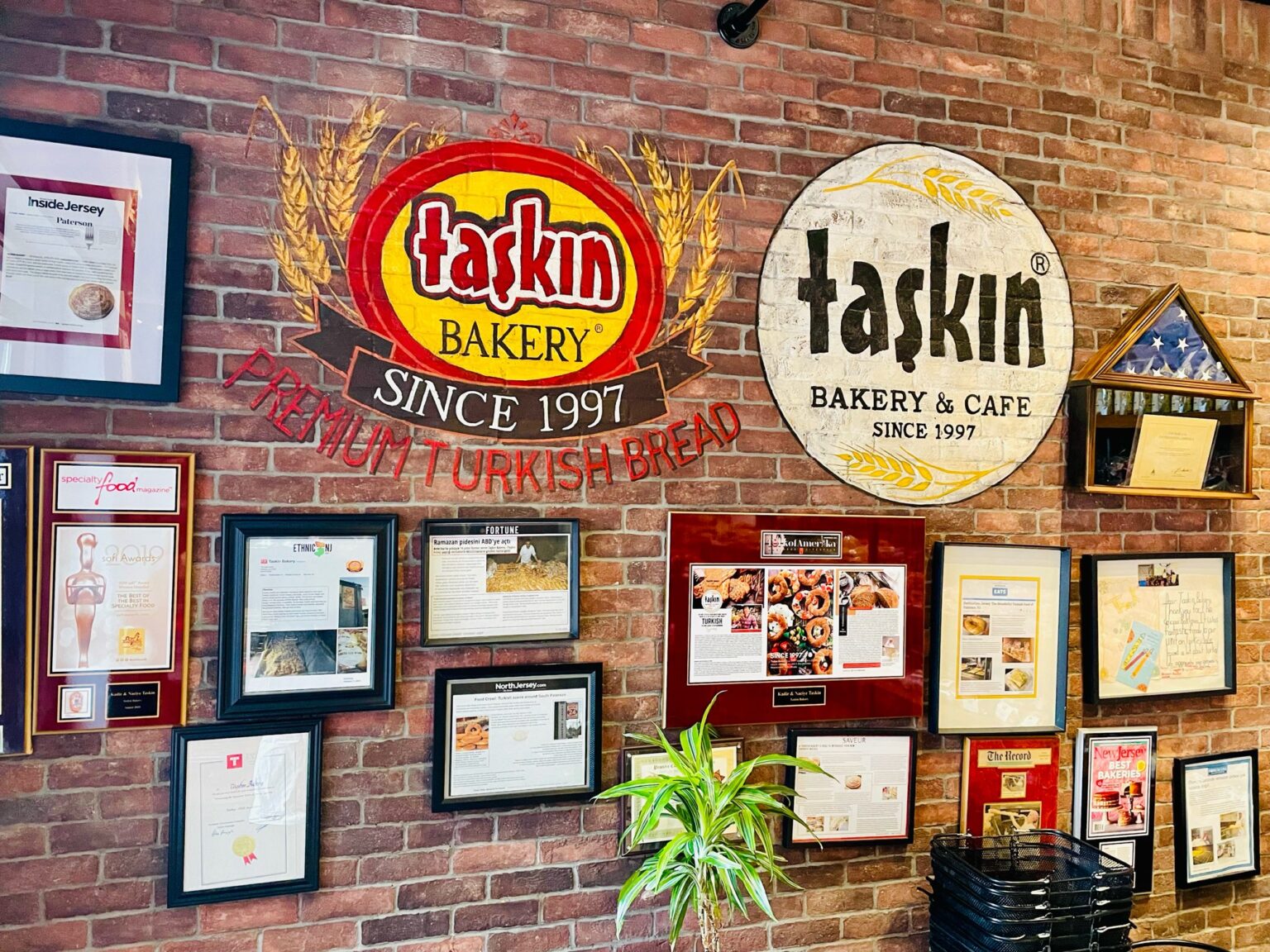 『Taskin Bakery&Cafe』惣菜パンやバクラバが美味しいおしゃれなターキッシュベーカリー／トルココーヒー、ニュージャージー ...